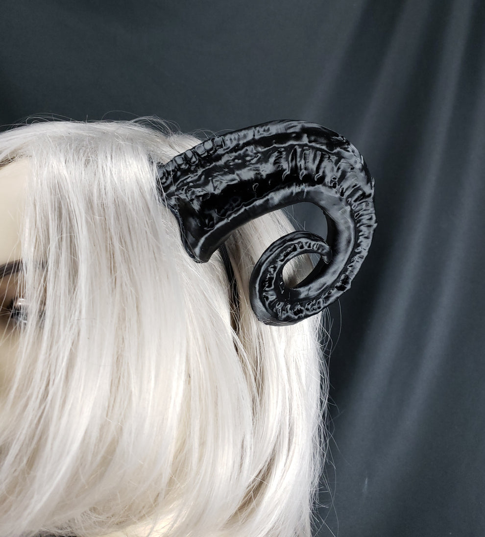 Small Curved Goat Horns- In Stock – Firebird Leather